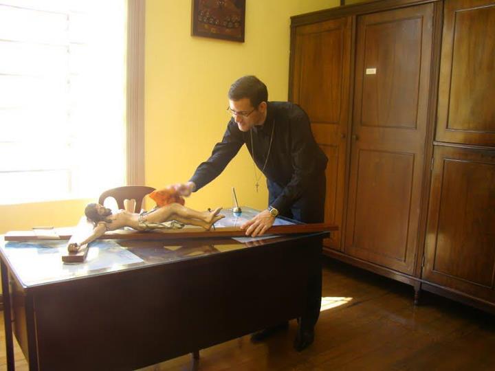 MORRE PADRE RODRIGO CASTRO ~ Diocese de Luziânia